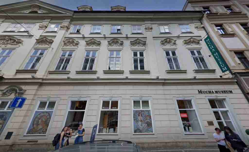 Guide du musée Mucha : Exposition, entrée et histoire 2025